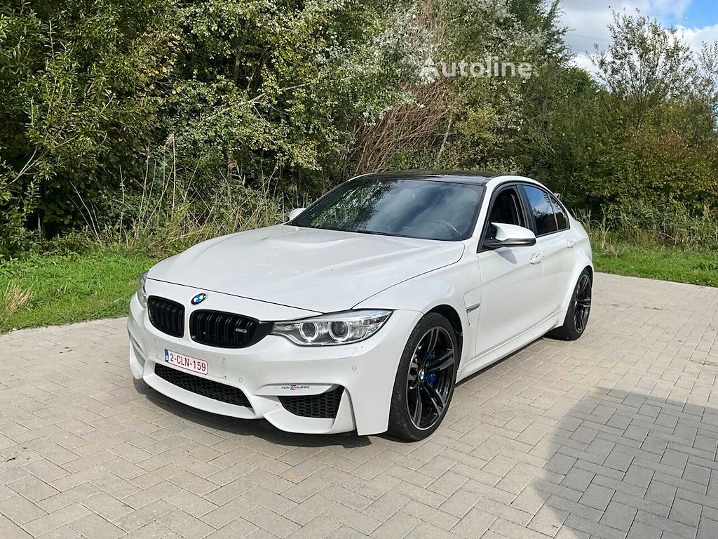Prodaje se BMW M3 Competition sedan na aukciji