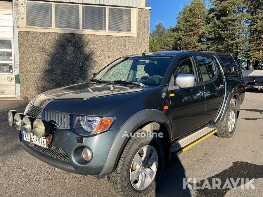 Prodaje se Mitsubishi L200 pikap na aukciji