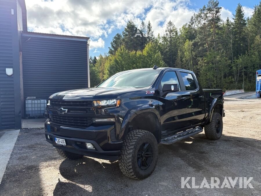 Prodaje se Chevrolet Silverado pikap na aukciji