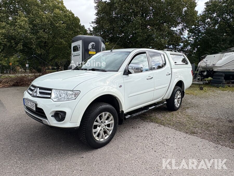 Prodaje se Mitsubishi L200 pikap na aukciji