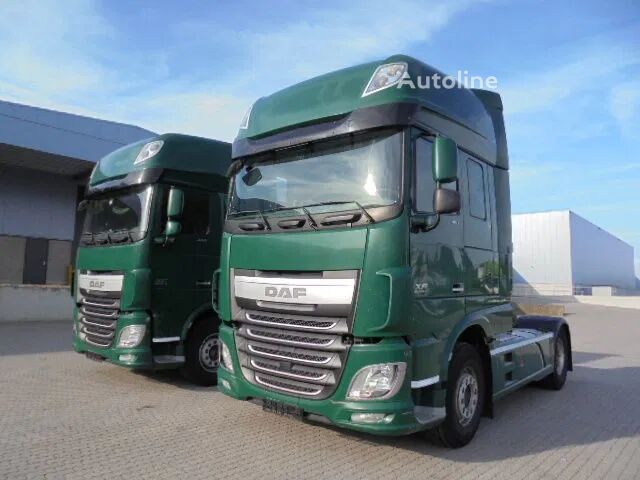 DAF XF 106.460 SUPER SPACE CAB tegljač