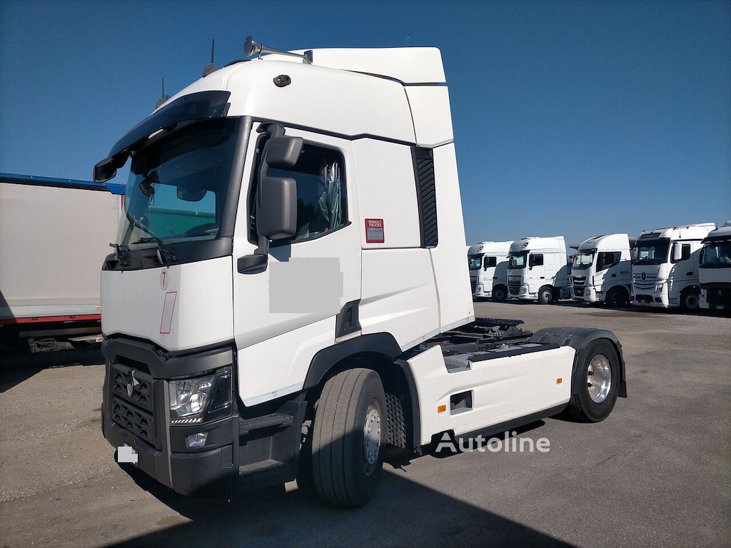Renault T480 tegljač
