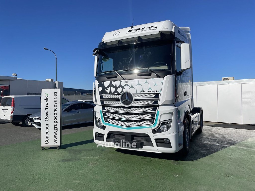 Novi Mercedes-Benz Actros tegljač