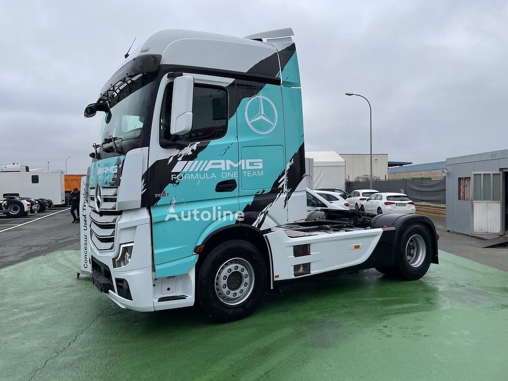 Novi Mercedes-Benz Actros 1851 LS tegljač