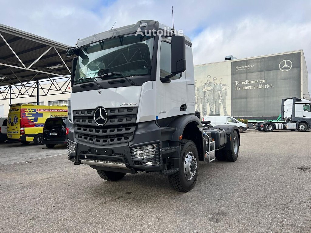 Novi Mercedes-Benz Arocs tegljač