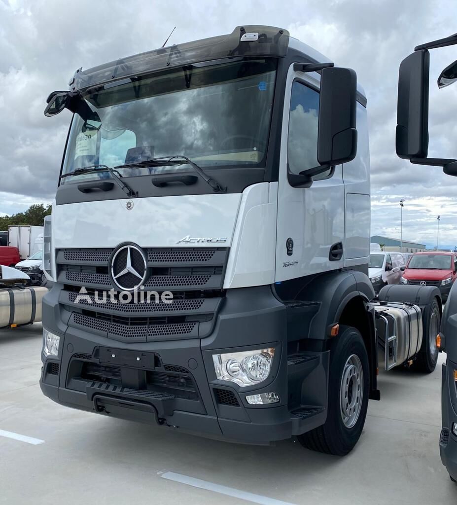Novi Mercedes-Benz Actros tegljač