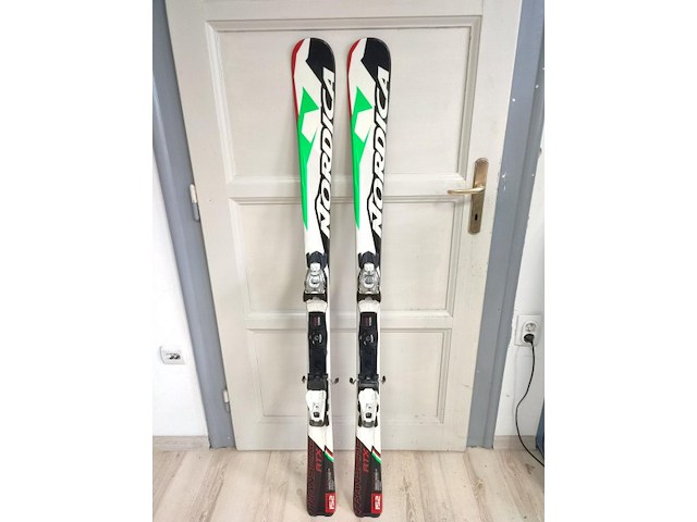 CARVING SKIJE NORDICA TRANSFIRE RTX -152cm