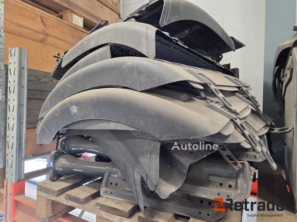 Prodaje se Diverse utstyr til Scania lastebil blatobran za Scania kamiona na aukciji