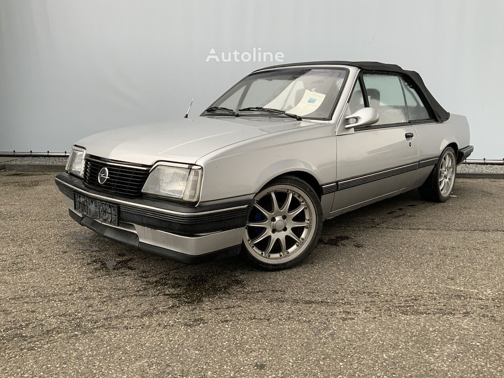 Opel Ascona 1.6 S Automaat Cabriolet automobil