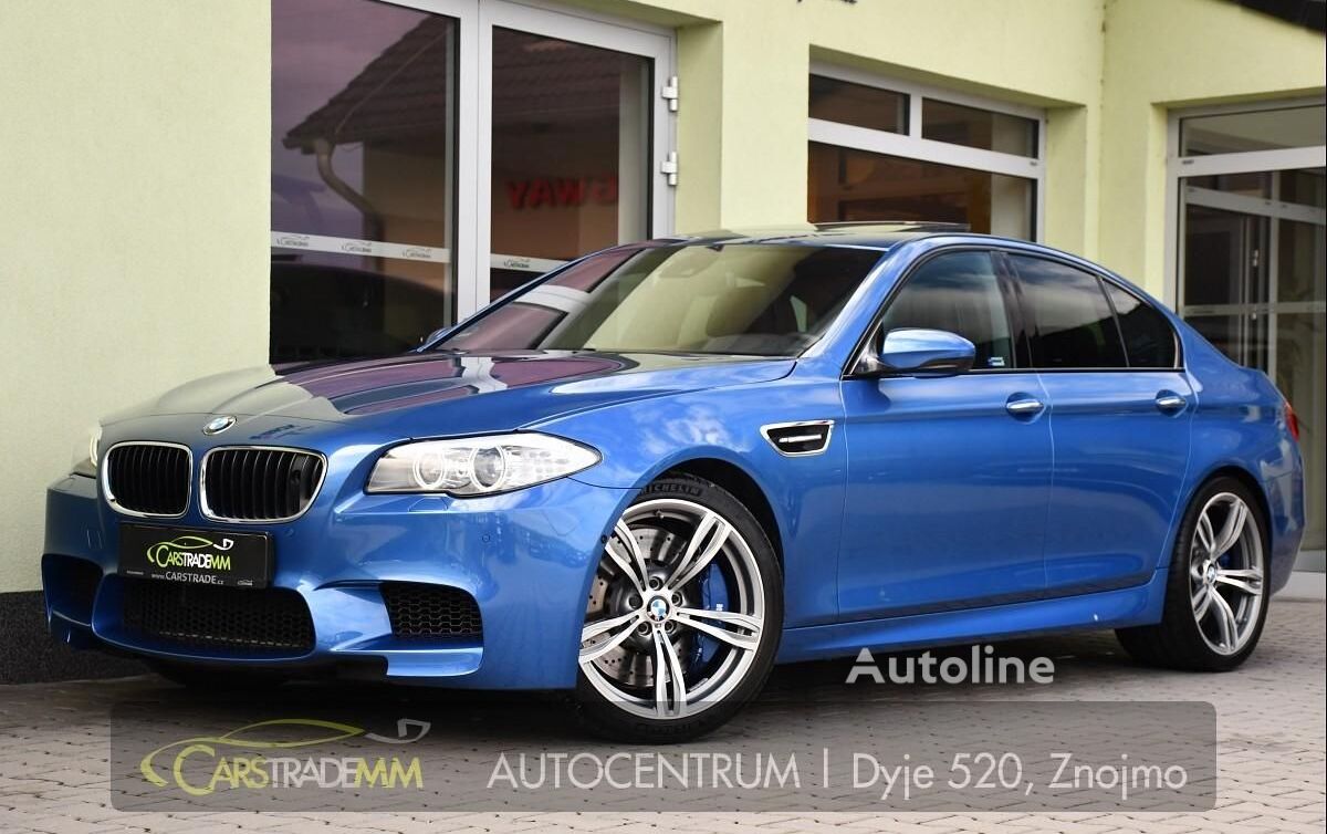 BMW M5, 4.4 V8 NVISION HUD TOP STAV ČR automobil