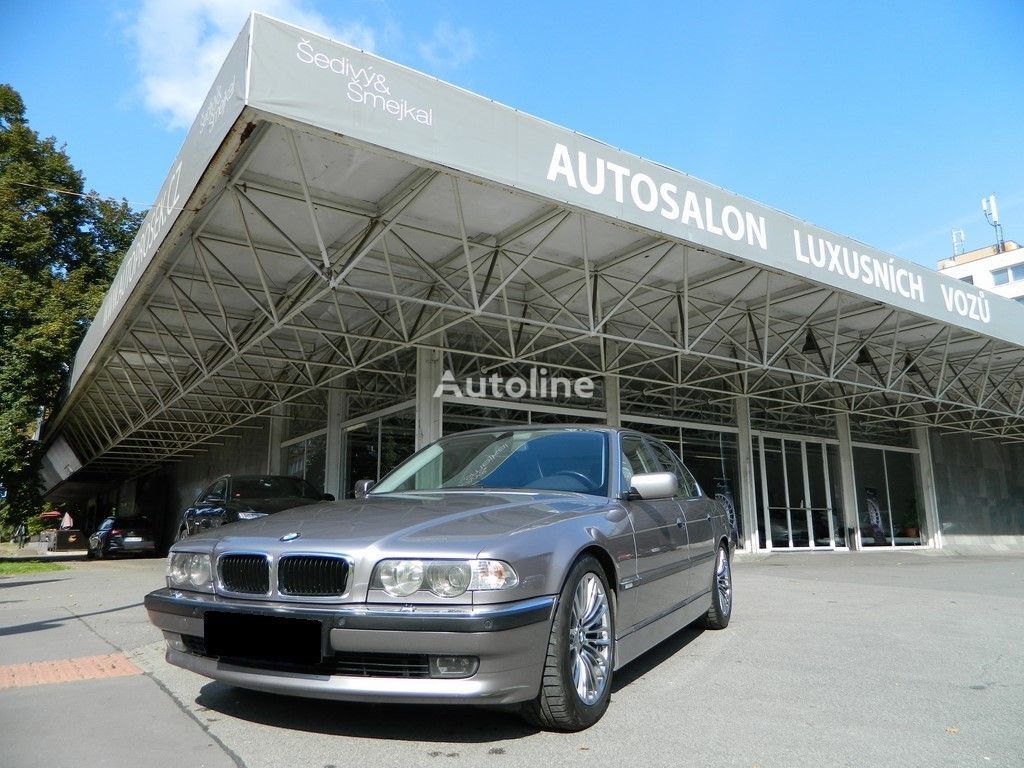 BMW Řada 7 730D E38 automobil