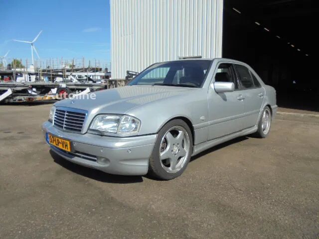 Mercedes-Benz C-klasse 43 AMG automobil