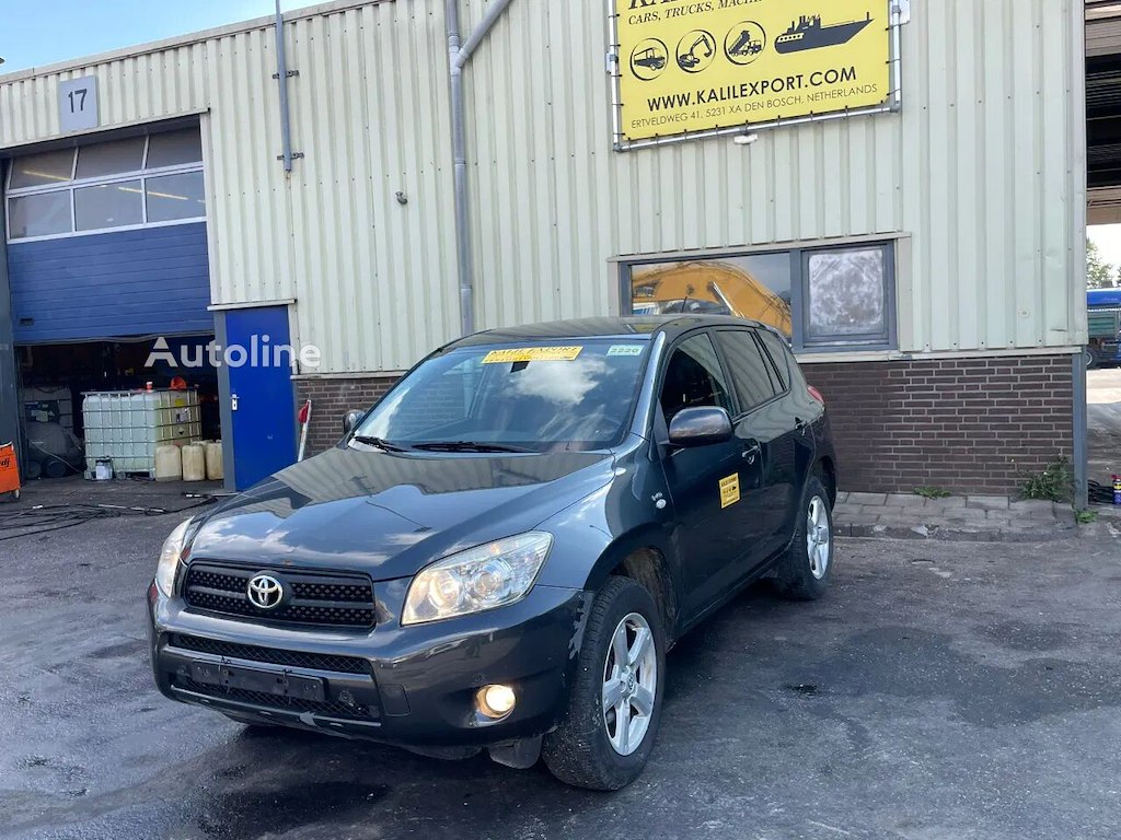 Toyota RAV4 2.2 4x4D Diesel Manual Gearbox Full Leather Airconditioning automobil