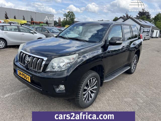 Toyota Land Cruiser 150 3.0 D-4D SX PRADO automobil
