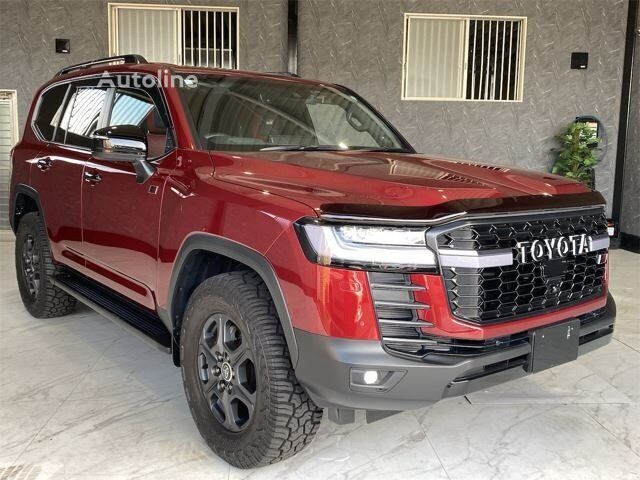 Toyota LAND CRUISER 300 automobil