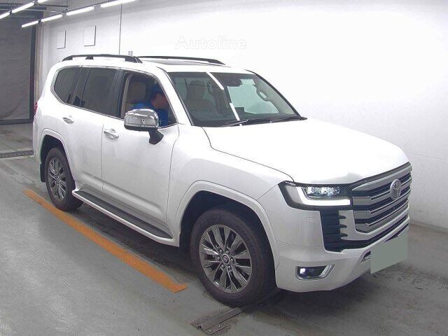 Toyota LAND CRUISER 300 automobil