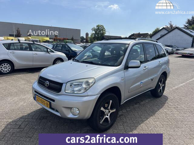 Toyota RAV4 1.8-16V VVT-i Terra 2WD automobil