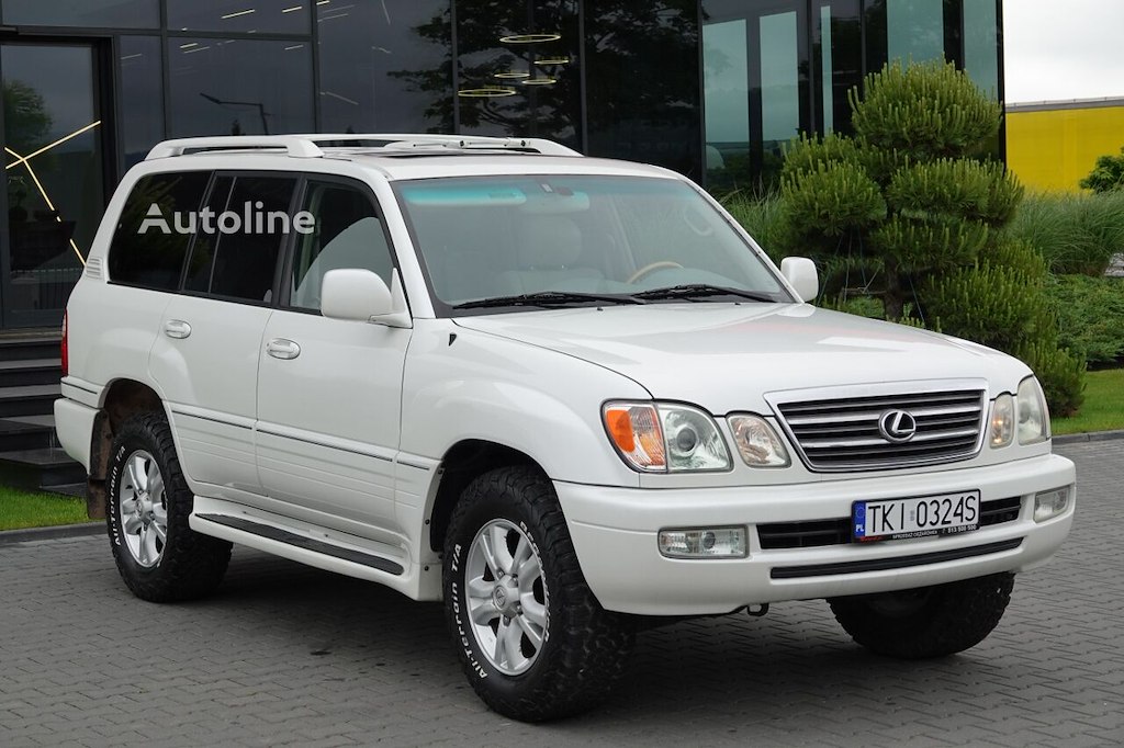 Lexus LX 470 automobil