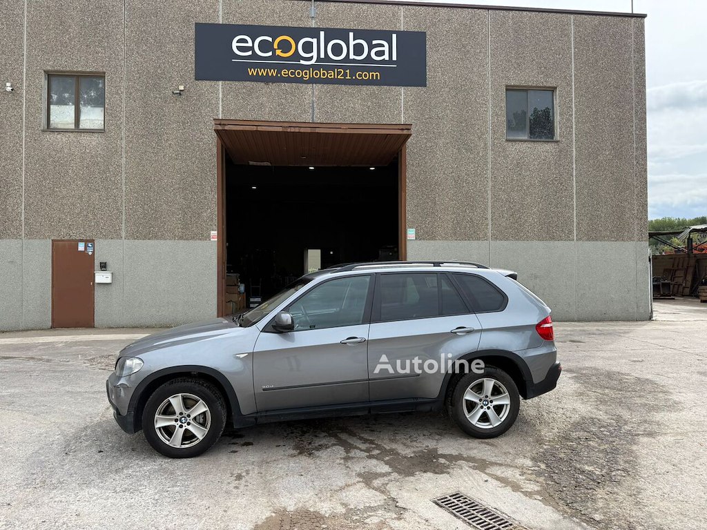 BMW x5 automobil