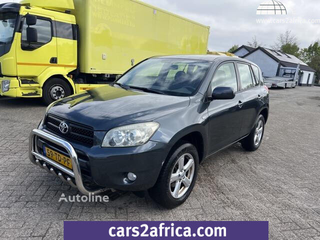 Toyota RAV4 2.0 VVTi Linea Sol automobil