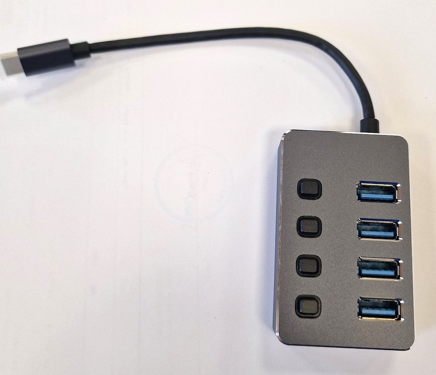 E-Green USB 3.1 tip C - HUB Superbrzi 4port USB 3.0 sa prekidacima