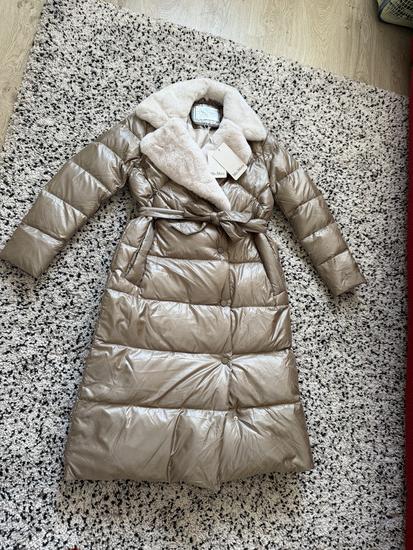 Max Mara nova perjana jakna sa etiketama S- M
