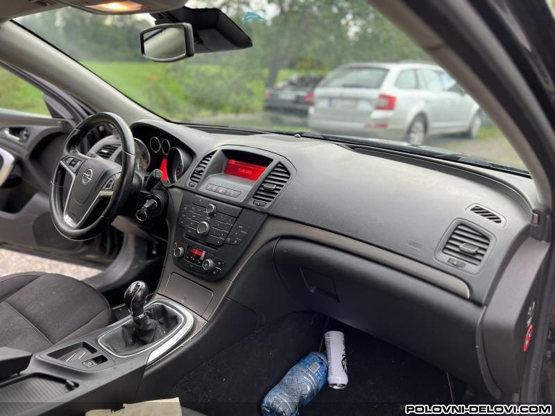 Opel Insignia Tabla Sa Airbagom Enterijer