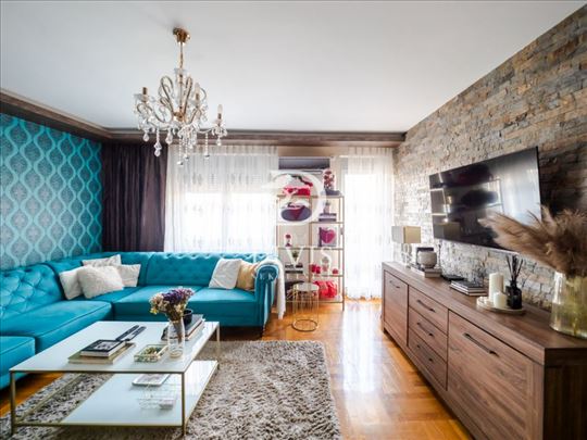 Trosoban stan kod Vukovog spomenika, 75m2