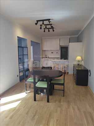 Salonac namesten 96m2