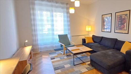 Vračar, Smiljanićeva, 50 m2, lux, namešten, novo