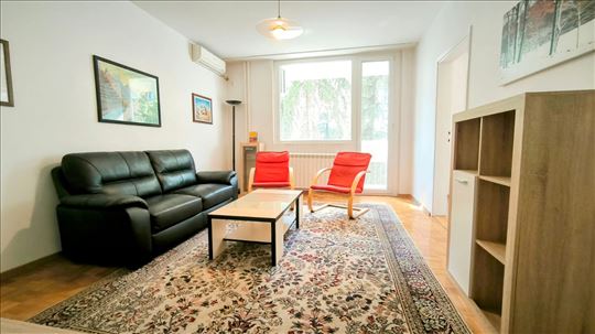 Blok 28,Španskih Boraca,81m2, 3.0, Miran, Zelenilo