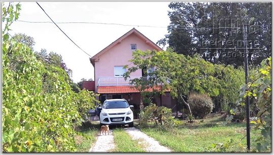 kuća Draževac na 33 ara
