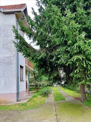Kaluđerica-198m2-6 ari placa -uknjižena