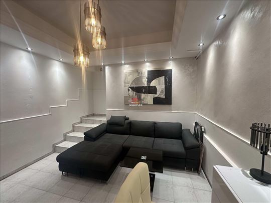 Poslovni prostor - 25m2 - Centar