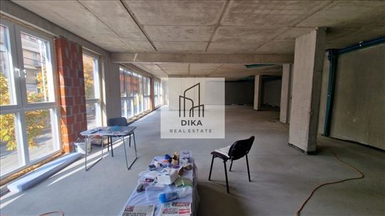 Lokal sa izlogom, duplex, Zemun, Gornji grad