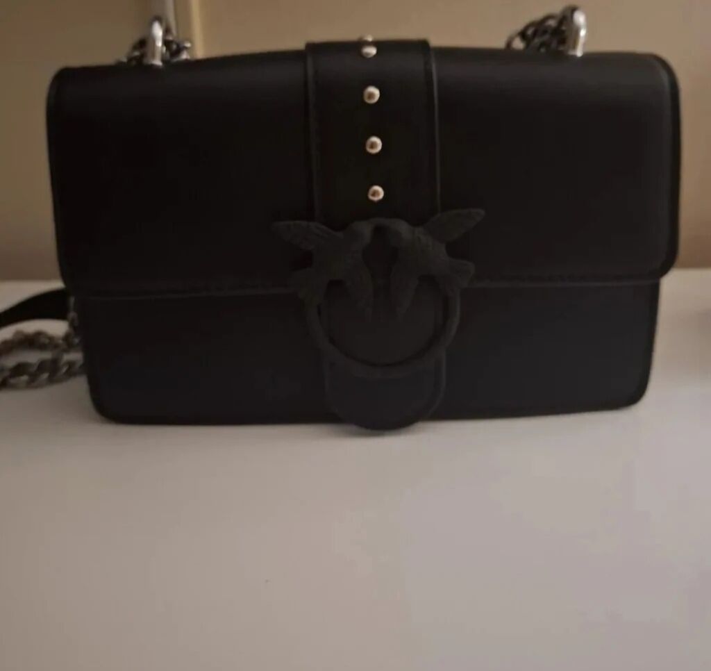 Torba za rame, Pinko