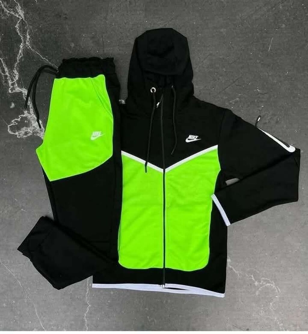 Nike, L