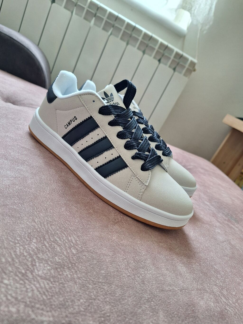 Adidas Originals Campus patike Broj 41,gaziste 26cm - Model: Campus -