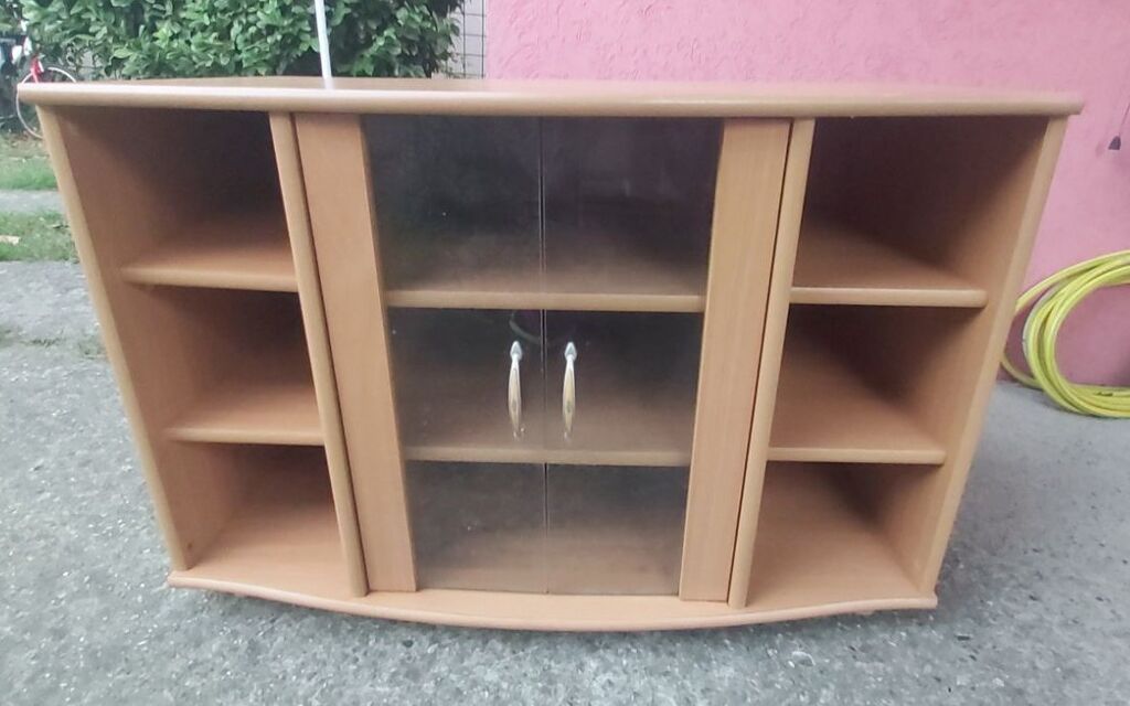 Tv komoda licno preuzimanje Bg Banjica
