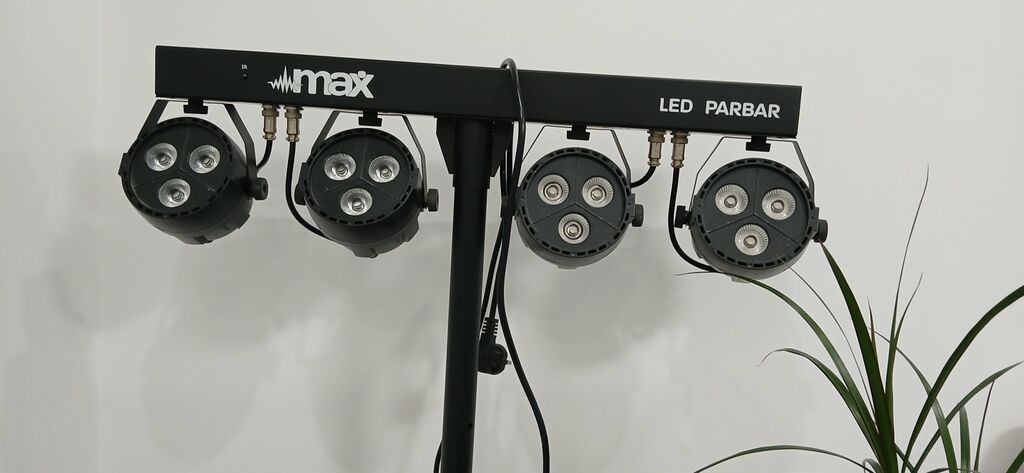 Projektor lampa, bоја - Crna