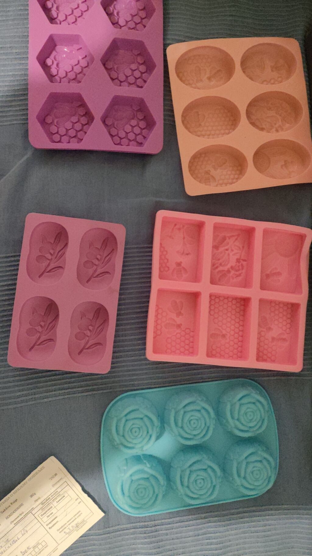 Set silikonskih kalupa za sapune, sveće ili kolače - Materijal