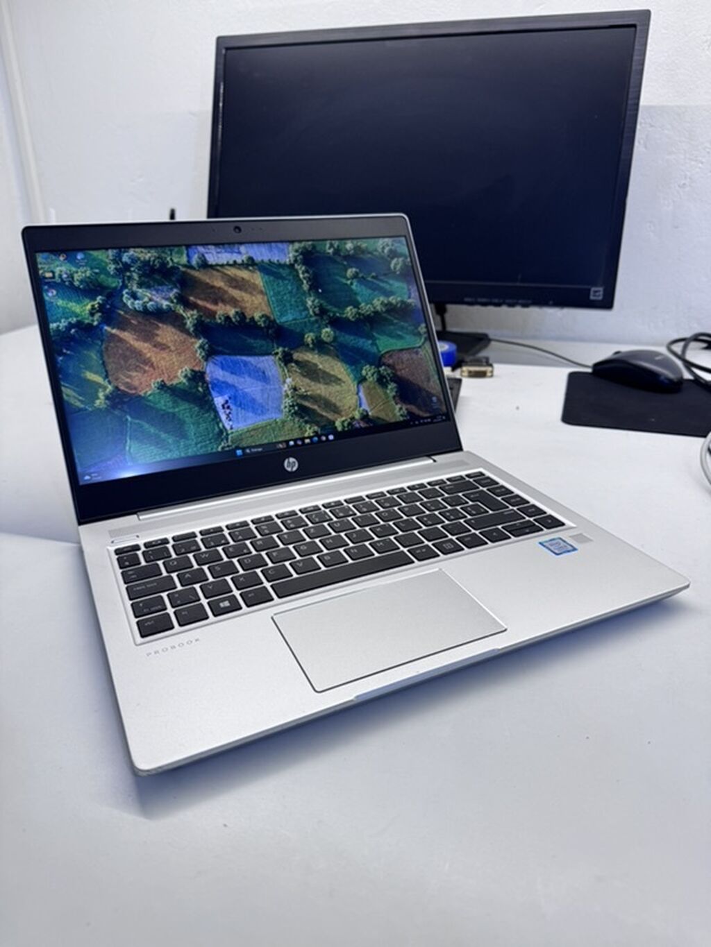 Intel Core i5, 8 GB OZU, 14 "