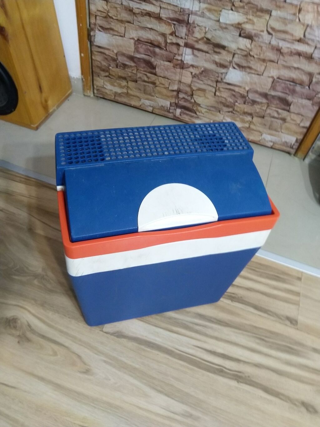 Električni putni frižider/termo-kutija - Prenosni frižider sa