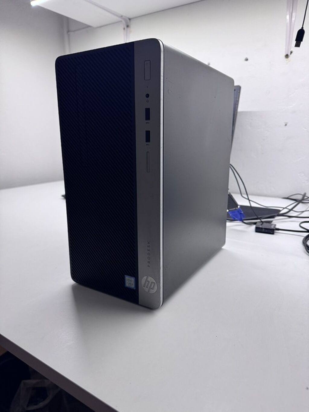 Gejmer HP ProDesk I5, 16gb ddr4, 120gb, 500gb, 1050ti ddr5 Na