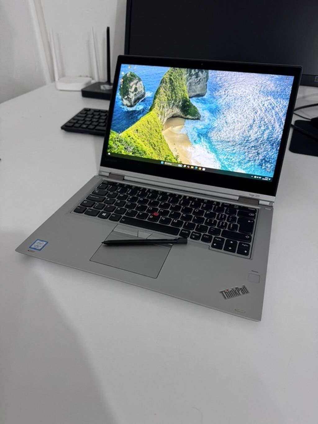 Intel Core i7, 16 GB OZU, 13.3 "