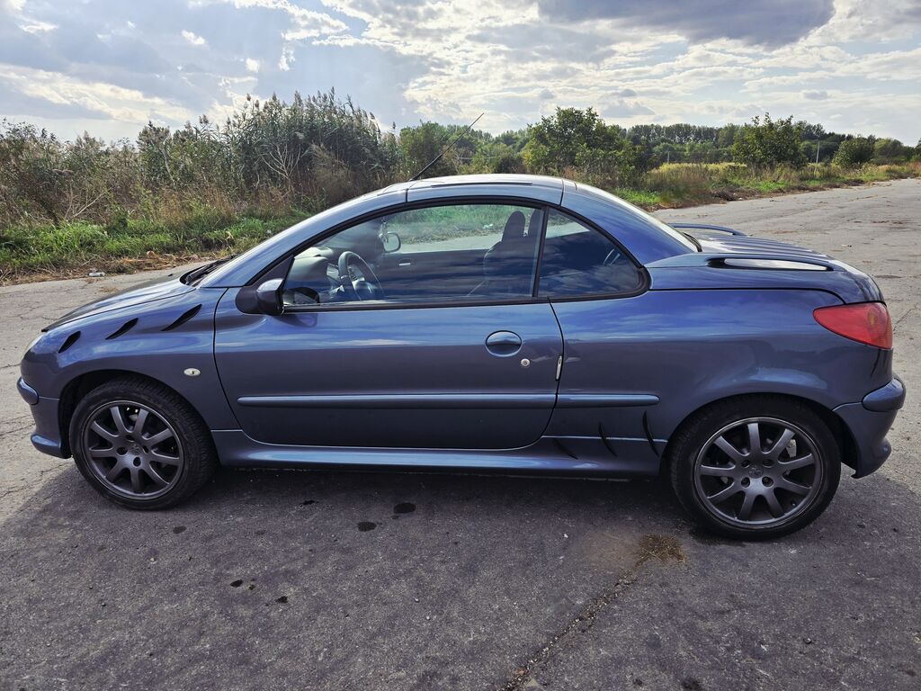 Peugeot 206 CC 2.0 2005 god