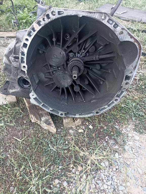 Manuelni menjač 6.Brzina– Renault/Nissan 2.0 dCi (oznaka PKA4, motor