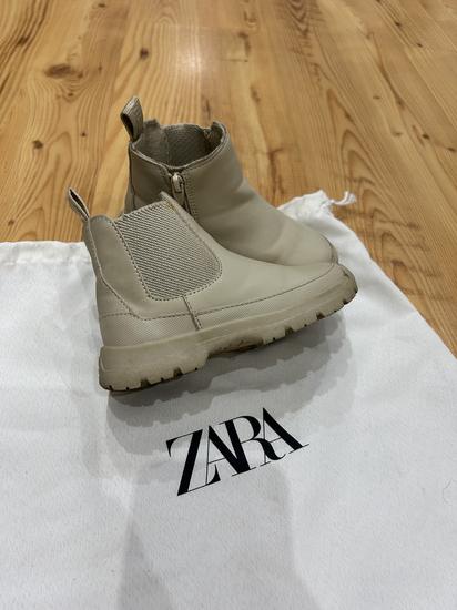 Zara unisex cizmice snizene