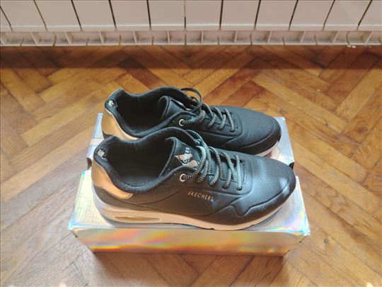Original Skechers ženske patike broj 39