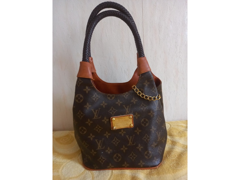 LOUIS VUITTON torba